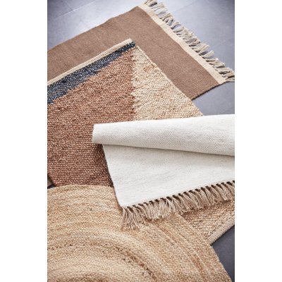 Brita teppe - Brun - 499,- - Jute tepper - Trendrom.no